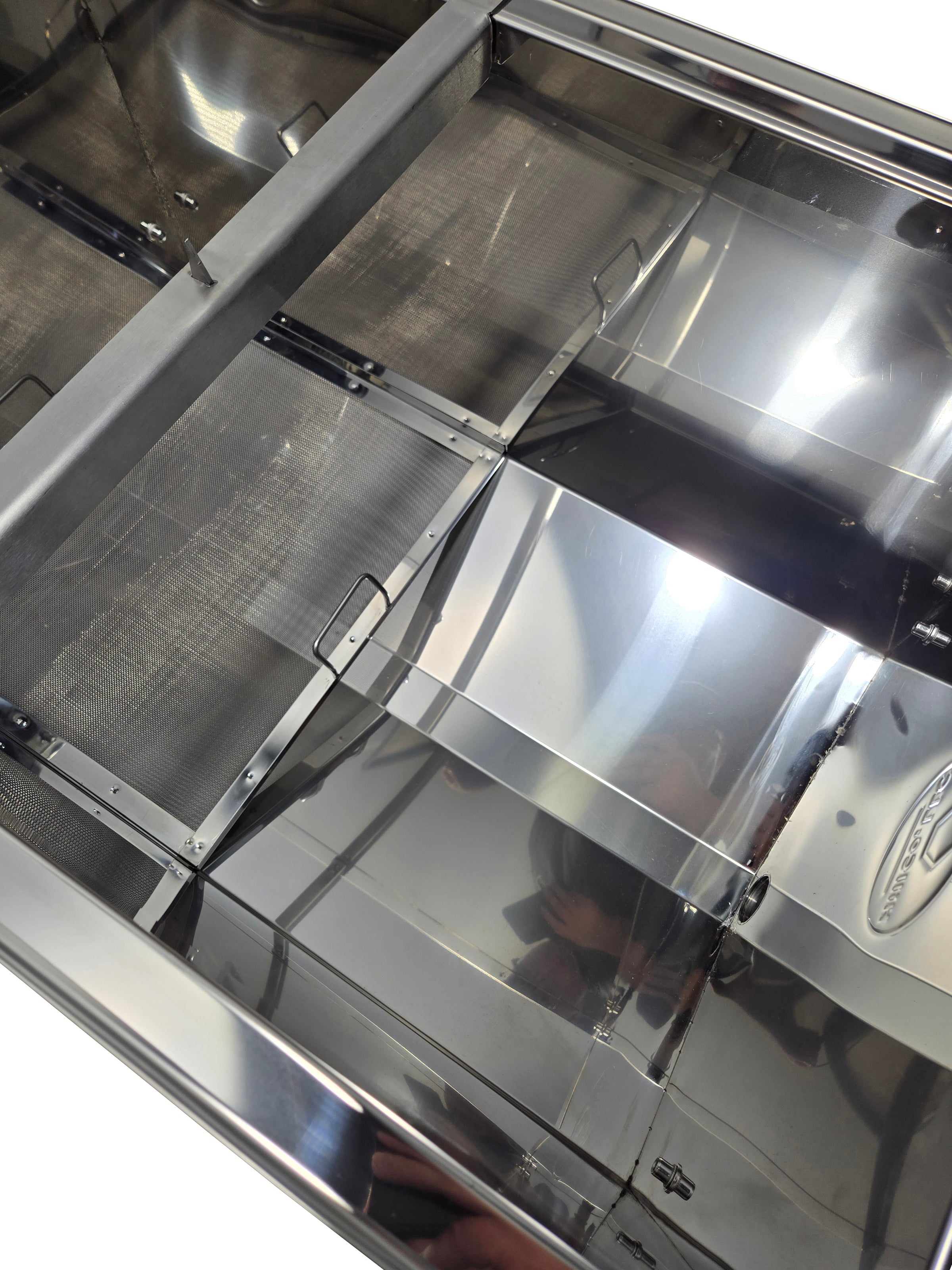 Honey Uncapping Tank | Honey Extracting Equipment | HillCo Bees